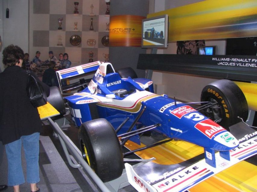 Veja a primeira imagem do carro de 2017 da Williams e relembre alguns ...