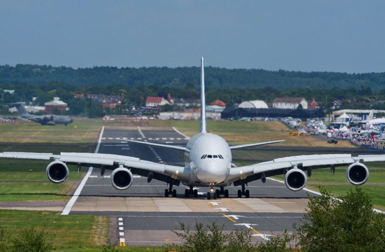 Boeing 787, Airbus A350 e até um modelo russo: conheça os aviões mais ...