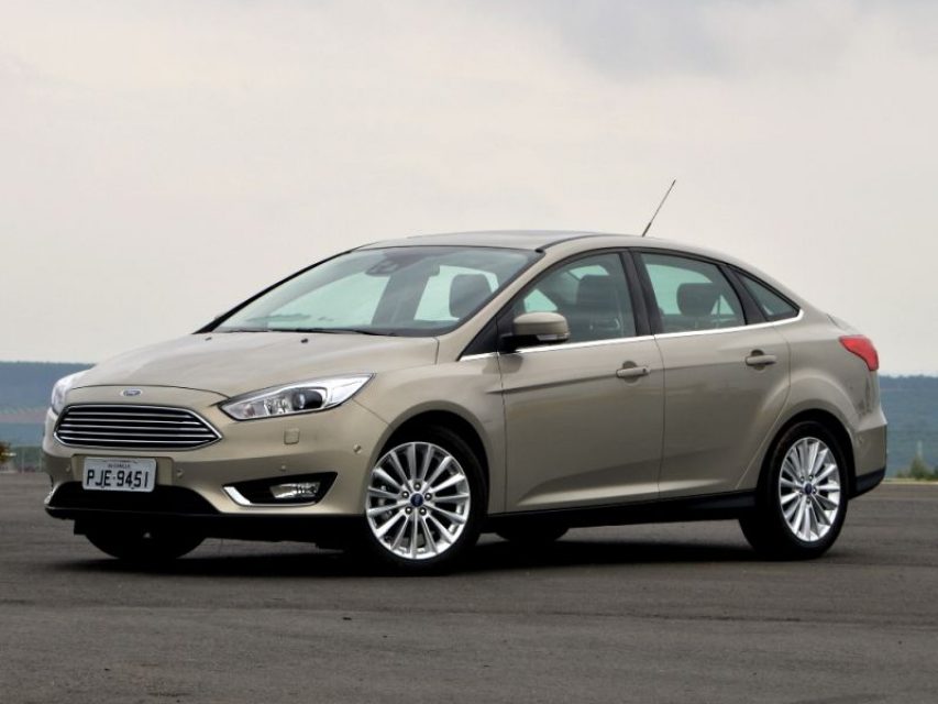 Ford lança Focus 2019 com reajuste de preços no hatch e no sedã