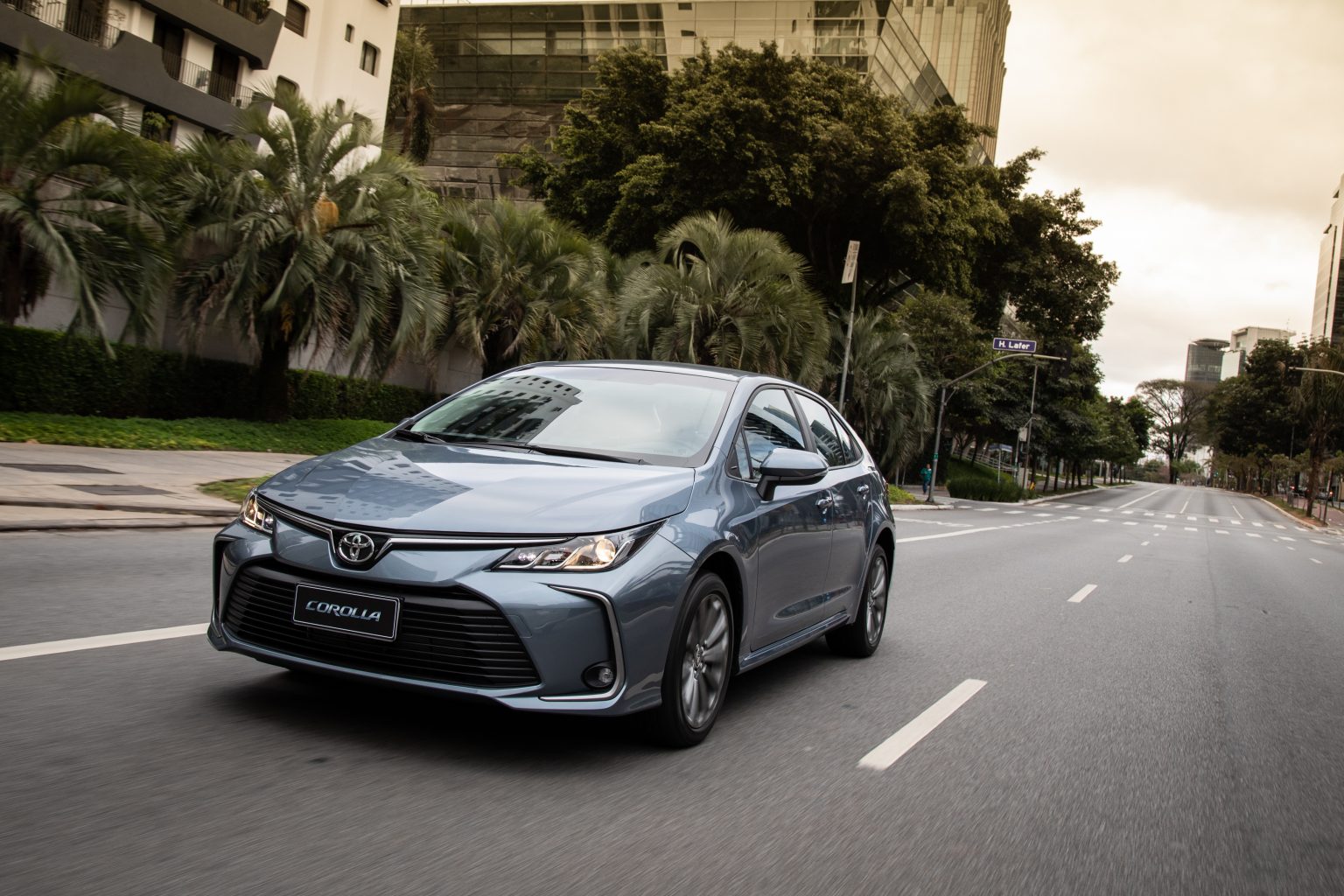Toyota Corolla XEi 2022: tudo sobre a versão mais popular do sedã