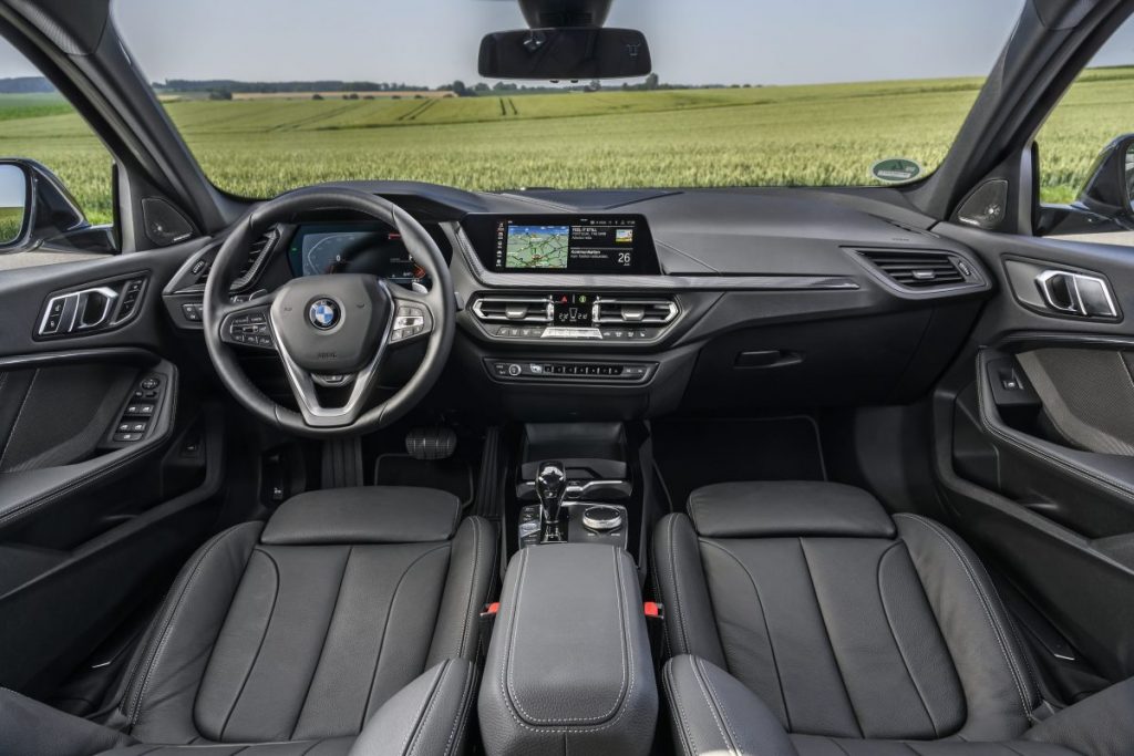 Bmw 118i Sport Gp 2022 Tudo Sobre O Hatch Premium Alemão