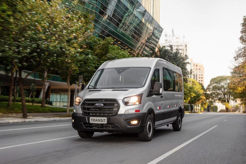 Ford Transit já está no Brasil e com tecnologia inédita; conheça!