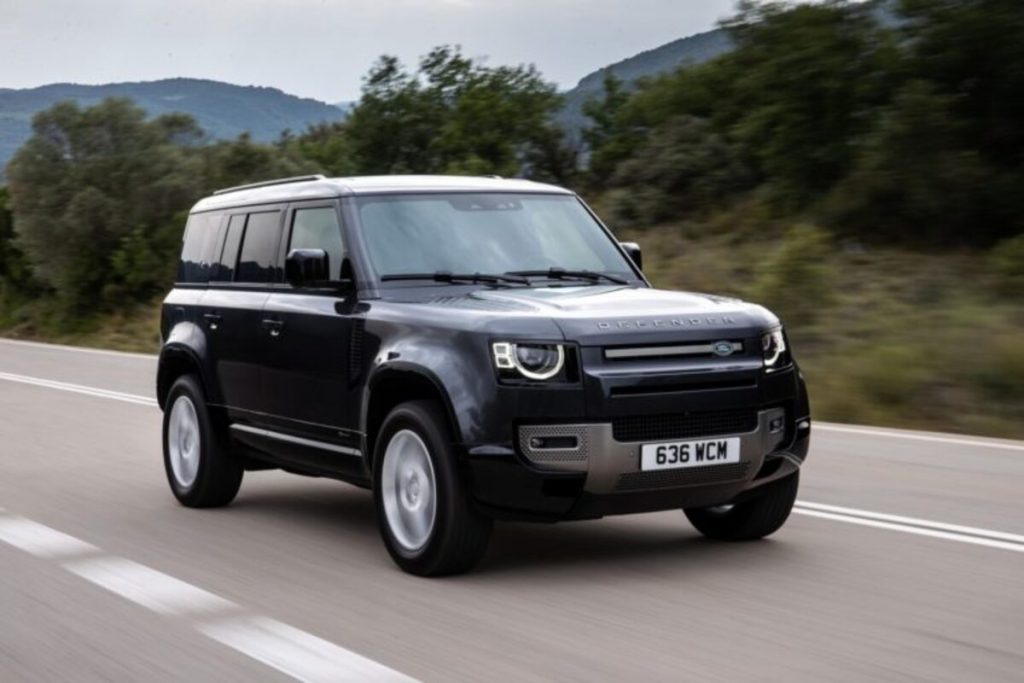 Novo Land Rover Defender chega partindo de R$ 708 mil