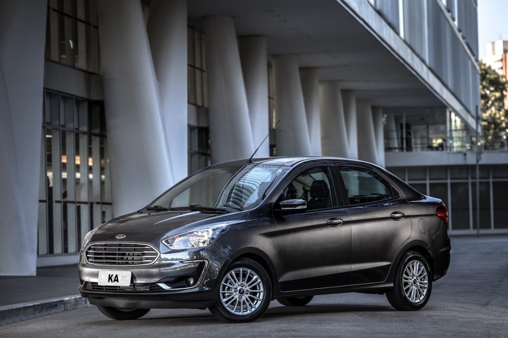 Converter carro comum em elétrico é possível? Quanto custa?