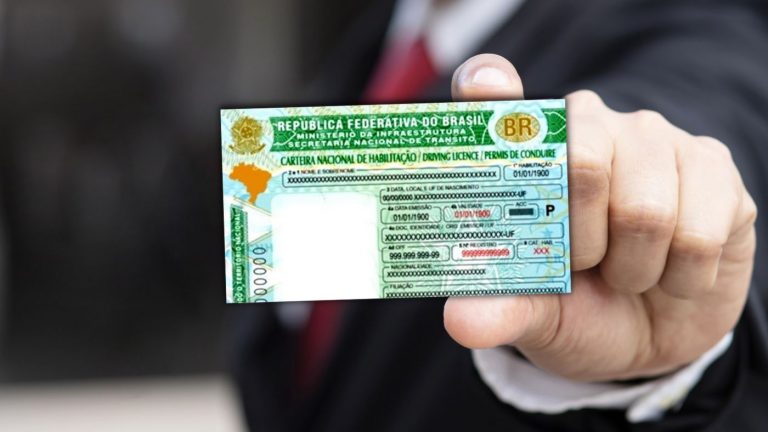 Entenda a obrigatoriedade da substituição da nova CNH