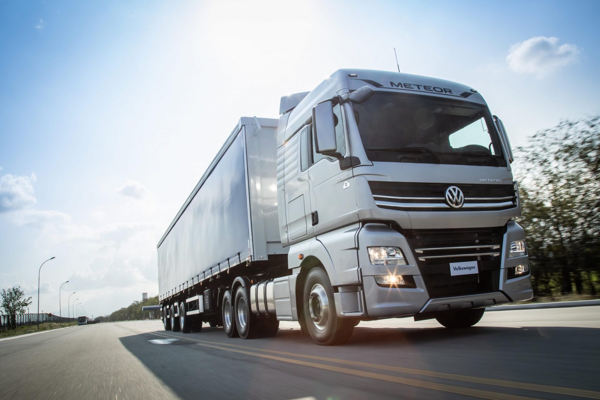 Conheça os novos serviços digitais da VW Caminhões e Ônibus