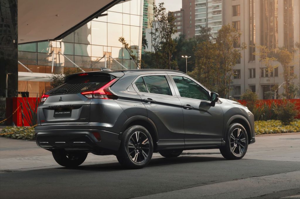 Eclipse Cross 2023: ficha técnica, versões, preços, itens de série e motor