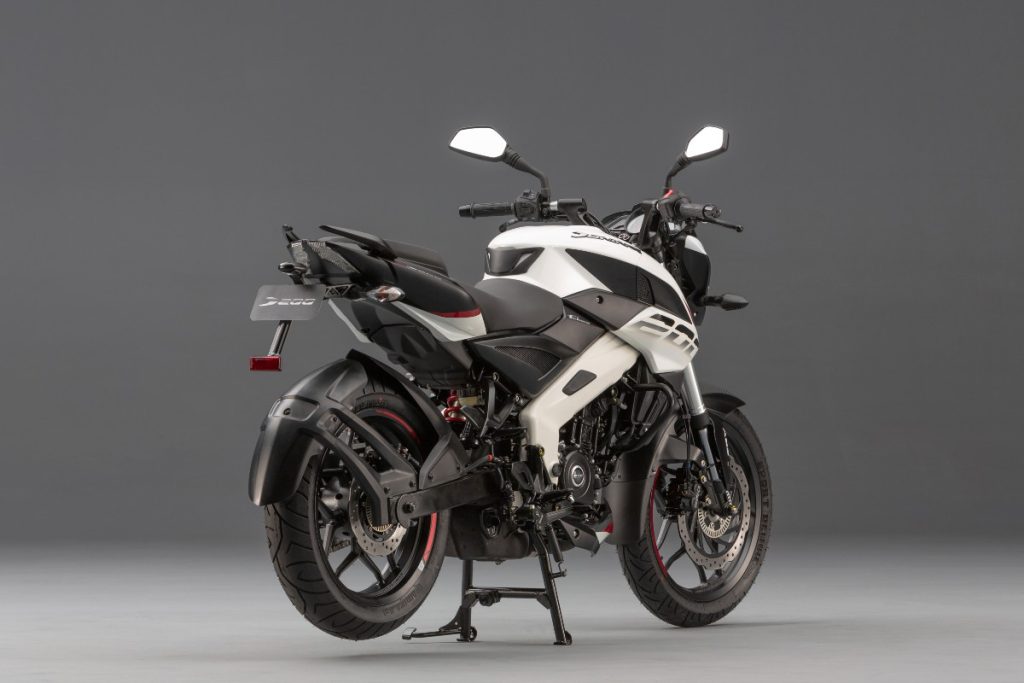 Bajaj Dominar 200 2023 ficha técnica, preço, consumo, itens e motor ...