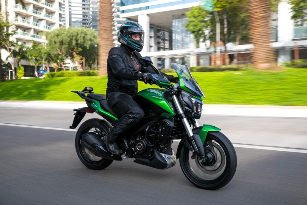 Bajaj Dominar 400 2023: ficha técnica, preço, consumo, itens e motor