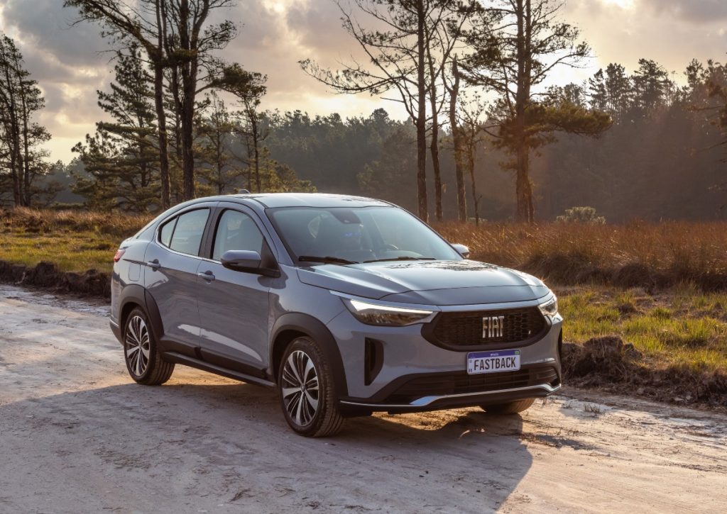 Fiat Fastback vs Fiat Pulse: qual é melhor?