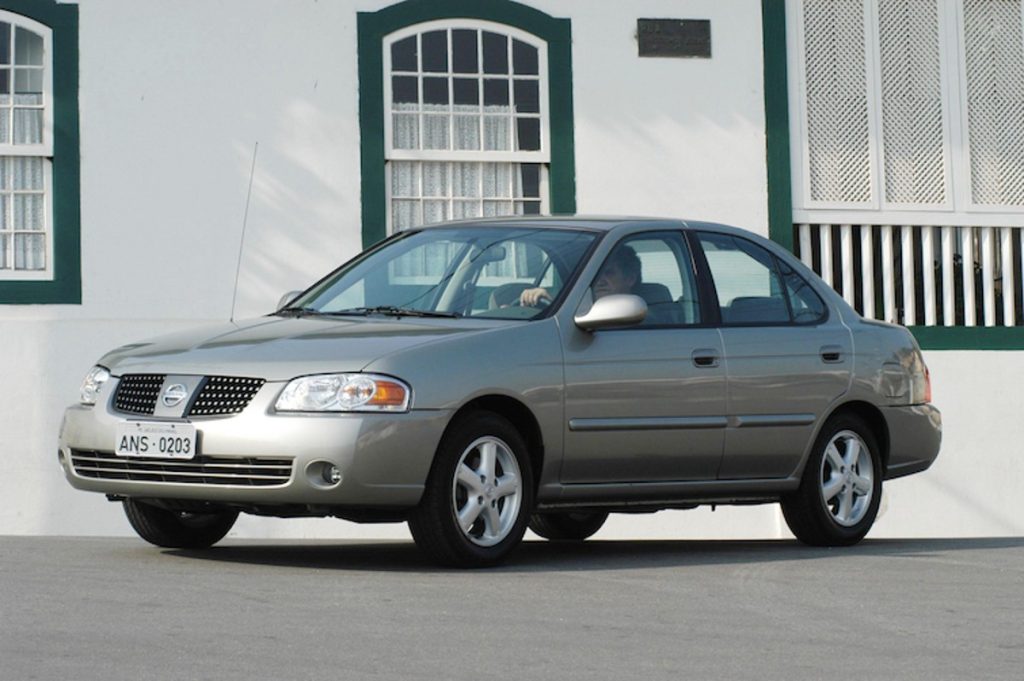 Relembre a história das gerações do Nissan Sentra, que voltará ao Brasil