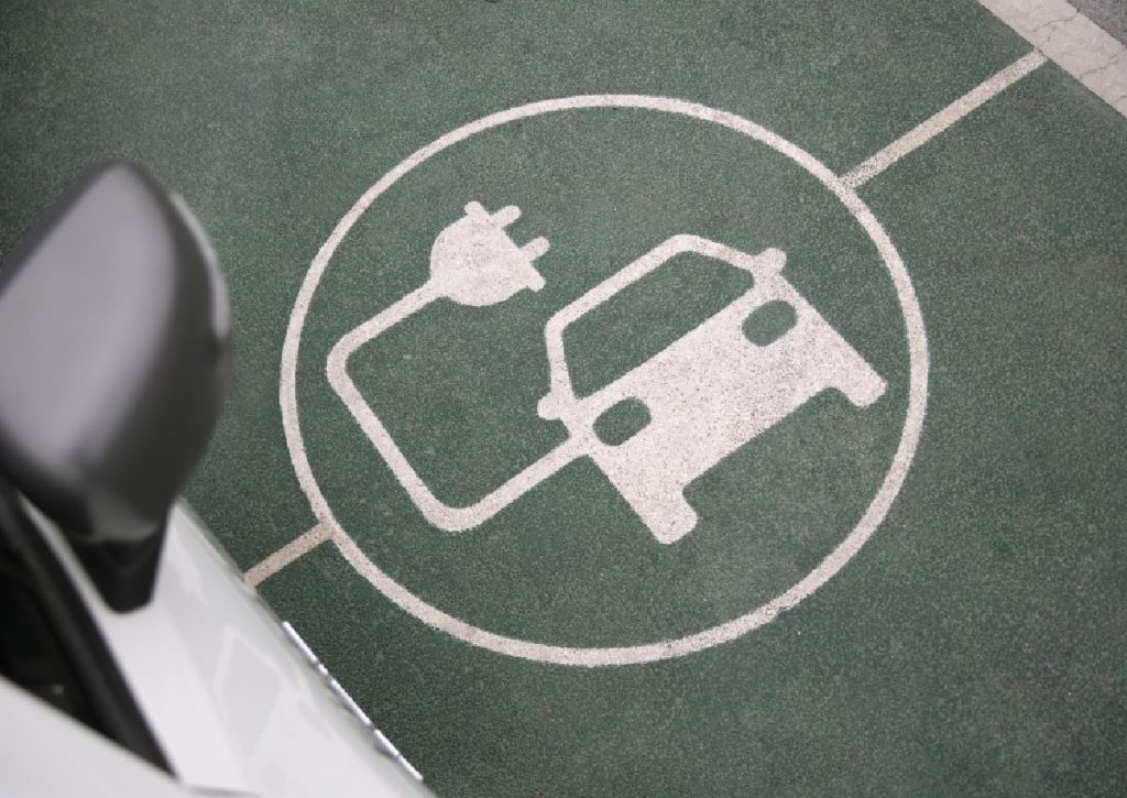 Preconceito fez carro elétrico demorar 100 anos para ser aceito Preconceito fez carro elétrico demorar 100 anos para ser aceito