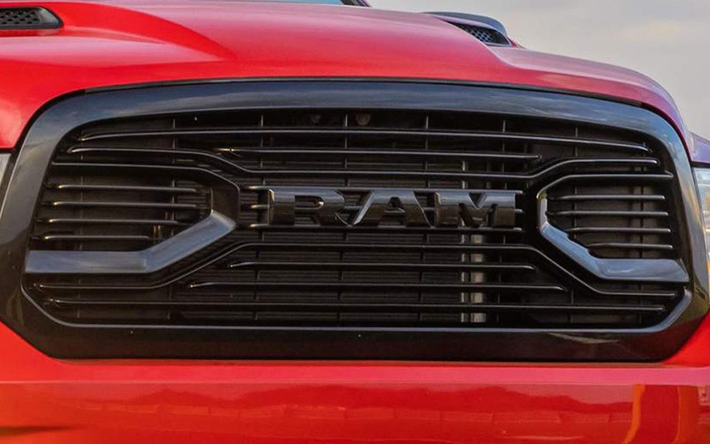 Nova Ram Rampage tem produção iniciada com direito a visita presidencial