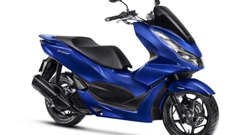 Nova Honda PCX 2026 chega com novas cores para provar quem é que manda