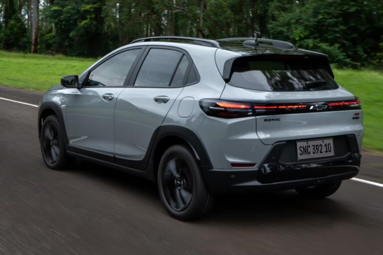 Chevrolet insiste na correia banhada a óleo e novo Sonic já nasce ...