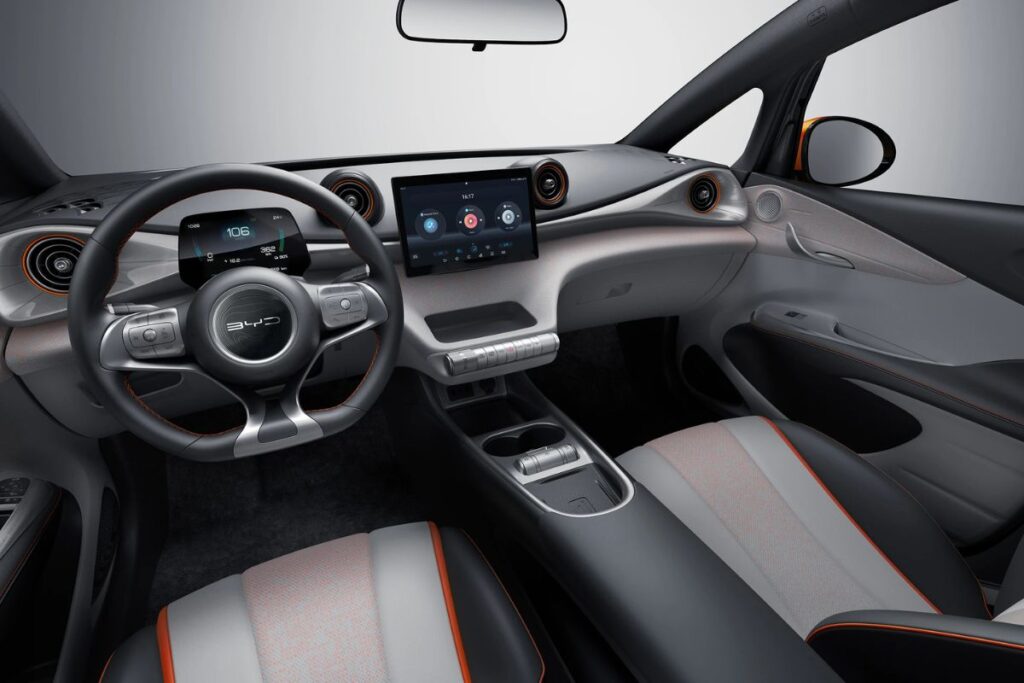 BYD Dolphin GS 2026 anuncia entrada de R$ 89.994 e bônus de R$ 8 mil em ...